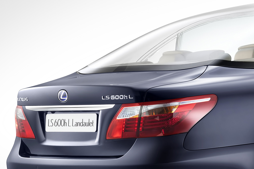 Lexus LS 600h landaulet